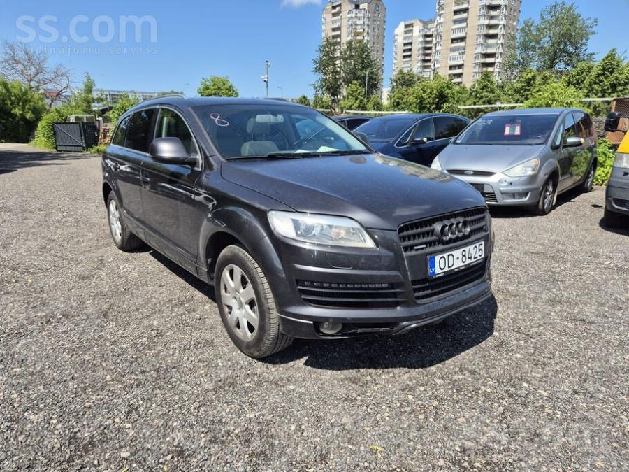 Pelēks Audi Q7 2007 Rīga, ar dzinēja tilpumu 3.00 L un nobraukumu 294 tūkst. km par 6890 €, foto 2 vietnē AUTOMOTO.COM.LV