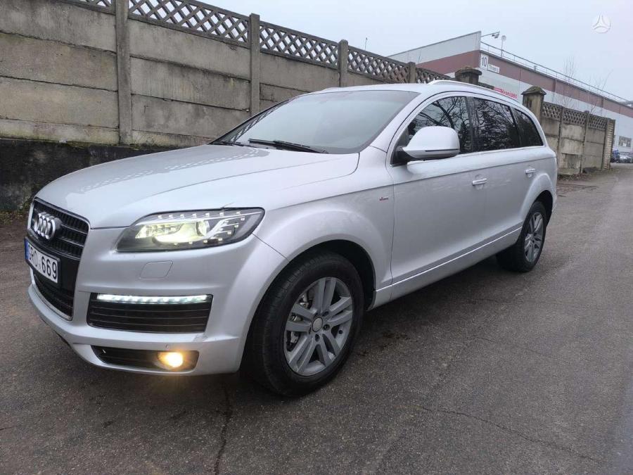 Pelēks Audi Q7 2007 Viļņa, ar dzinēja tilpumu 0.00 L un nobraukumu 319 tūkst. km par 4950 €, foto 1 vietnē AUTOMOTO.COM.LV
