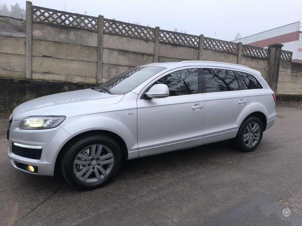 Grey Audi Q7 2007 in Vilnius, with an engine capacity of 0.00 L and mileage of 319 thousand km for 4950 €, photo 3 on AUTOMOTO.COM.LV