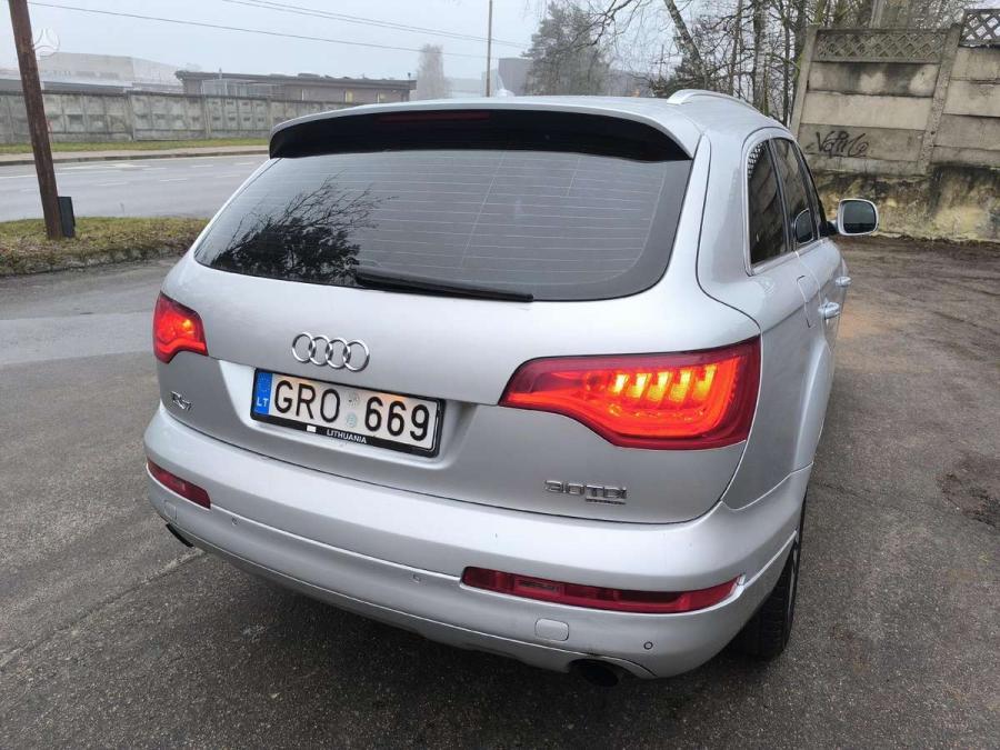 Pelēks Audi Q7 2007 Viļņa, ar dzinēja tilpumu 0.00 L un nobraukumu 319 tūkst. km par 4950 €, foto 8 vietnē AUTOMOTO.COM.LV