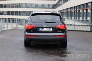 Grey Audi Q7 2007 in Riga, with an engine capacity of 3.00 L and mileage of 337 thousand km for 3777 €, photo 5 on AUTOMOTO.COM.LV