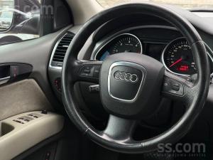 Grey Audi Q7 2007 in Riga, with an engine capacity of 3.00 L and mileage of 337 thousand km for 3777 €, photo 15 on AUTOMOTO.COM.LV