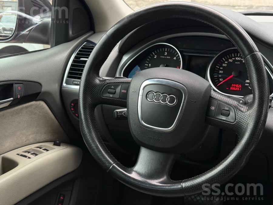 Grey Audi Q7 2007 in Riga, with an engine capacity of 3.00 L and mileage of 337 thousand km for 3777 €, photo 15 on AUTOMOTO.COM.LV