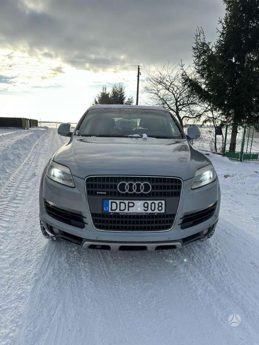 Grey Audi Q7 2007 in Salcininkai, with an engine capacity of 2.97 L and mileage of 405 thousand km for 5200 €, photo 1 on AUTOMOTO.COM.LV