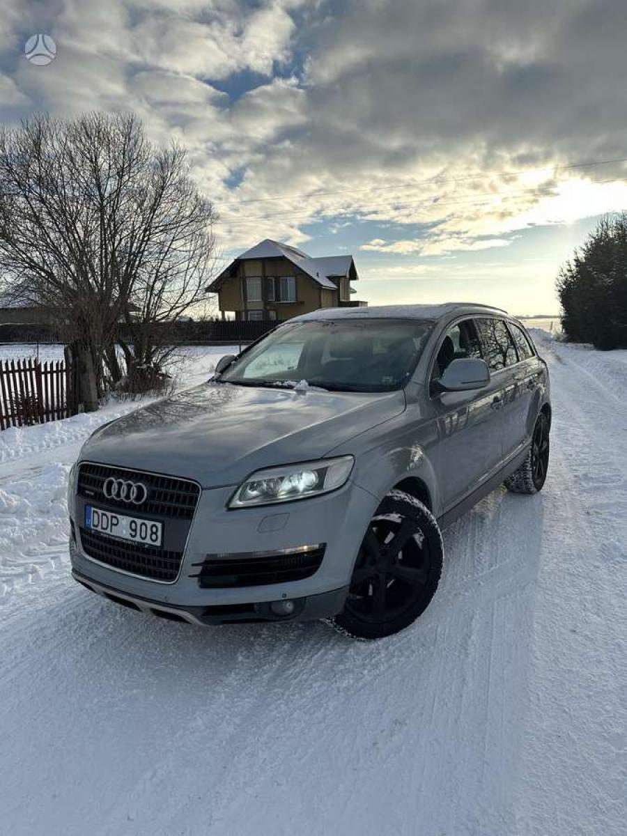 Grey Audi Q7 2007 in Salcininkai, with an engine capacity of 2.97 L and mileage of 405 thousand km for 5200 €, photo 2 on AUTOMOTO.COM.LV