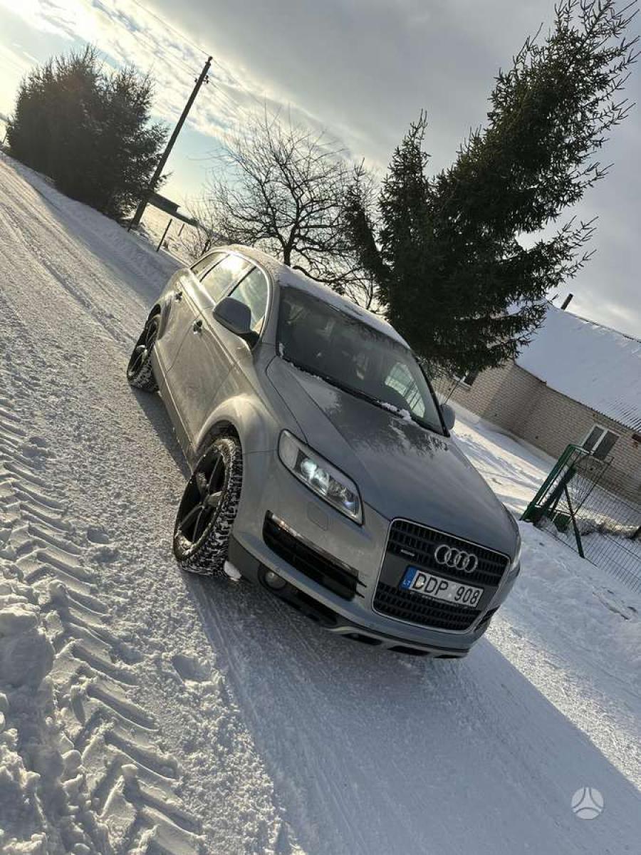 Grey Audi Q7 2007 in Salcininkai, with an engine capacity of 2.97 L and mileage of 405 thousand km for 5200 €, photo 7 on AUTOMOTO.COM.LV