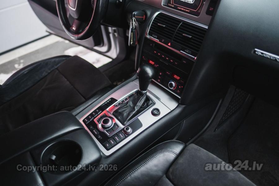 Pelēks Audi Q7 2007 Tallina, ar dzinēja tilpumu 3.00 L un nobraukumu 222 tūkst. km par 6499 €, foto 6 vietnē AUTOMOTO.COM.LV