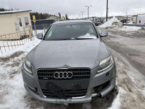 Pelēks Audi Q7 2007 Viļņa, ar dzinēja tilpumu 2.97 L un nobraukumu 300 tūkst. km par 2500 €, foto 2 vietnē AUTOMOTO.COM.LV