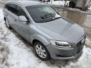 Pelēks Audi Q7 2007 Viļņa, ar dzinēja tilpumu 2.97 L un nobraukumu 300 tūkst. km par 2500 €, foto 3 vietnē AUTOMOTO.COM.LV