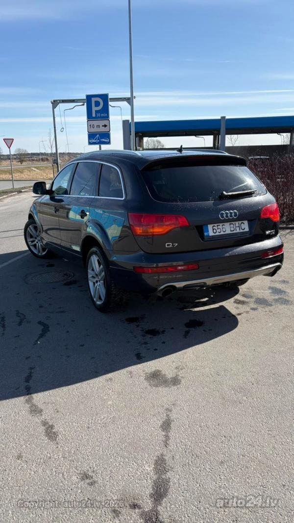 Grey Audi Q7 2007 in Tallinn, with an engine capacity of 3.00 L and mileage of 323 thousand km for 6950 €, photo 8 on AUTOMOTO.COM.LV