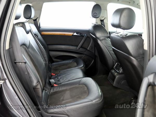 Pelēks Audi Q7 2007 Tallina, ar dzinēja tilpumu 3.00 L un nobraukumu 419 tūkst. km par 3499 €, foto 7 vietnē AUTOMOTO.COM.LV