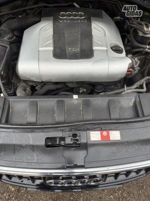Grey Audi Q7 2007 in Kaunas, with an engine capacity of 3.00 L and mileage of 350 thousand km for 7000 €, photo 16 on AUTOMOTO.COM.LV