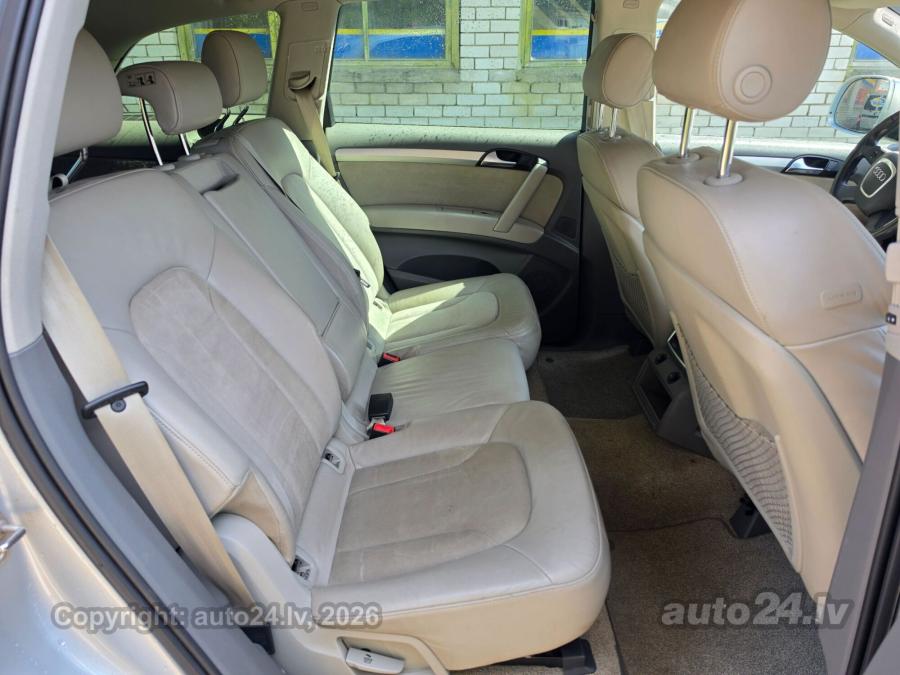 Grey Audi Q7 2007 in Tallinn, with an engine capacity of 3.00 L and mileage of 330 thousand km for 6900 €, photo 8 on AUTOMOTO.COM.LV