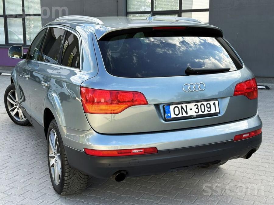 Grey Audi Q7 2007 in Riga, with an engine capacity of 3.00 L and mileage of 320 thousand km for 6600 €, photo 6 on AUTOMOTO.COM.LV