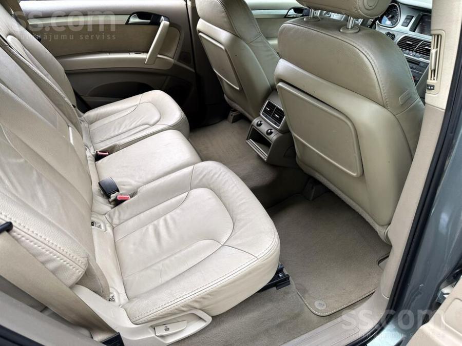 Grey Audi Q7 2007 in Riga, with an engine capacity of 3.00 L and mileage of 320 thousand km for 6600 €, photo 12 on AUTOMOTO.COM.LV