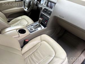 Grey Audi Q7 2007 in Riga, with an engine capacity of 3.00 L and mileage of 320 thousand km for 6600 €, photo 13 on AUTOMOTO.COM.LV