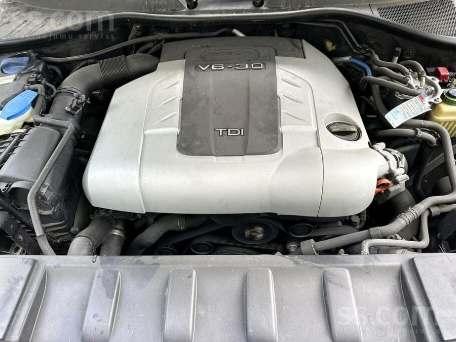 Grey Audi Q7 2007 in Riga, with an engine capacity of 3.00 L and mileage of 320 thousand km for 6600 €, photo 20 on AUTOMOTO.COM.LV