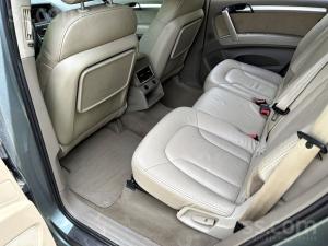 Pelēks Audi Q7 2007 Rīga, ar dzinēja tilpumu 3.00 L un nobraukumu 320 tūkst. km par 6500 €, foto 12 vietnē AUTOMOTO.COM.LV