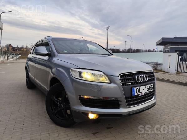 Grey Audi Q7 2007 in Rezekne, with an engine capacity of 3.00 L and mileage of 334 thousand km for 6950 €, photo 3 on AUTOMOTO.COM.LV