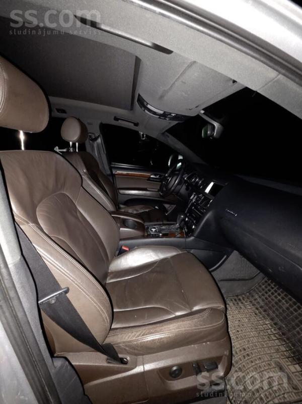 Grey Audi Q7 2007 in Riga, with an engine capacity of 4.20 L and mileage of 0 thousand km for 3000 €, photo 8 on AUTOMOTO.COM.LV