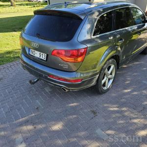 Pelēks Audi Q7 2007 Cēsis, ar dzinēja tilpumu 4.20 L un nobraukumu 282 tūkst. km par 5000 €, foto 3 vietnē AUTOMOTO.COM.LV