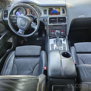 Pelēks Audi Q7 2007 Cēsis, ar dzinēja tilpumu 4.20 L un nobraukumu 282 tūkst. km par 5000 €, foto 9 vietnē AUTOMOTO.COM.LV