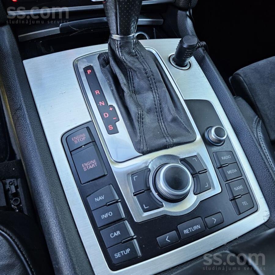 Pelēks Audi Q7 2007 Cēsis, ar dzinēja tilpumu 4.20 L un nobraukumu 282 tūkst. km par 5000 €, foto 14 vietnē AUTOMOTO.COM.LV