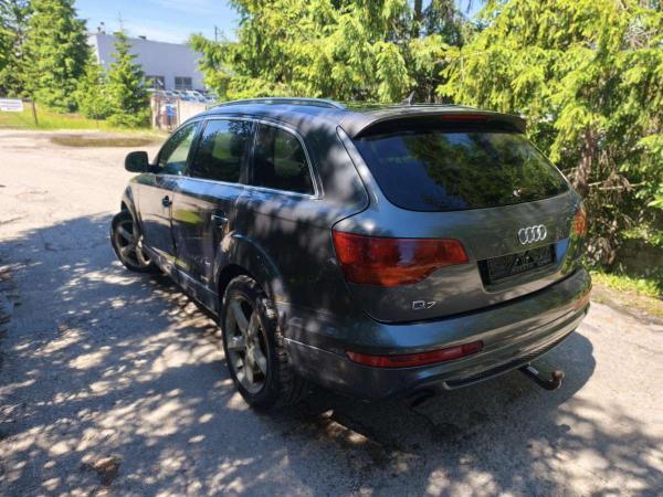 Pelēks Audi Q7 2007 Utena, ar dzinēja tilpumu 2.97 L un nobraukumu 409 tūkst. km par 2750 €, foto 4 vietnē AUTOMOTO.COM.LV