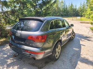 Grey Audi Q7 2007 in Utena, with an engine capacity of 2.97 L and mileage of 409 thousand km for 2750 €, photo 6 on AUTOMOTO.COM.LV