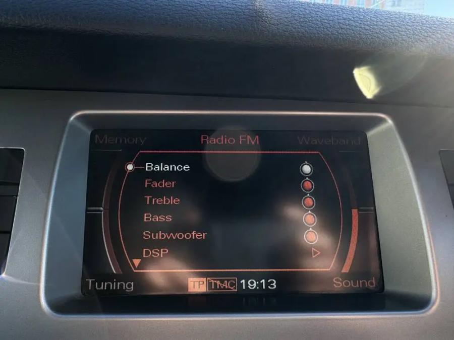 Grey Audi Q7 2007 in Riga, with an engine capacity of 3.00 L and mileage of 280 thousand km for 5390 €, photo 18 on AUTOMOTO.COM.LV