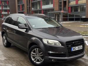 Pelēks Audi Q7 2007 Rīga, ar dzinēja tilpumu 3.00 L un nobraukumu 307 tūkst. km par 5990 €, foto  vietnē AUTOMOTO.COM.LV