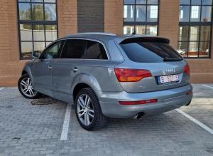 Grey Audi Q7 2007 in Riga, with an engine capacity of 3.00 L and mileage of 273 thousand km for 6590 €, photo 22 on AUTOMOTO.COM.LV