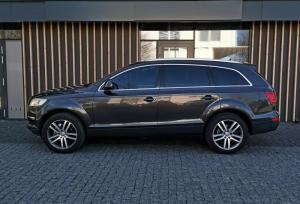 Grey Audi Q7 2007 in Riga, with an engine capacity of 3.00 L and mileage of 220 thousand km for 7490 €, photo 10 on AUTOMOTO.COM.LV