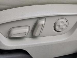 Grey Audi Q7 2007 in Riga, with an engine capacity of 3.00 L and mileage of 220 thousand km for 7490 €, photo 25 on AUTOMOTO.COM.LV
