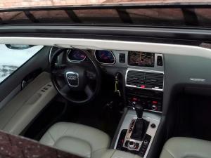 Grey Audi Q7 2007 in Riga, with an engine capacity of 3.00 L and mileage of 220 thousand km for 7490 €, photo 26 on AUTOMOTO.COM.LV