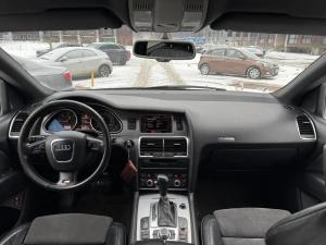 Grey Audi Q7 2007 in Riga, with an engine capacity of 3.00 L and mileage of 293 thousand km for 5990 €, photo 12 on AUTOMOTO.COM.LV