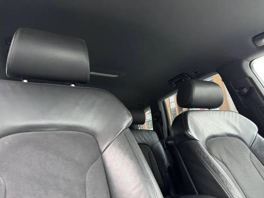 Grey Audi Q7 2007 in Riga, with an engine capacity of 3.00 L and mileage of 293 thousand km for 5990 €, photo 15 on AUTOMOTO.COM.LV