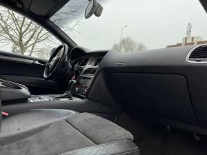 Grey Audi Q7 2007 in Riga, with an engine capacity of 3.00 L and mileage of 293 thousand km for 5990 €, photo 16 on AUTOMOTO.COM.LV