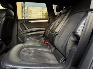 Grey Audi Q7 2007 in Riga, with an engine capacity of 3.00 L and mileage of 374 thousand km for 7990 €, photo 11 on AUTOMOTO.COM.LV