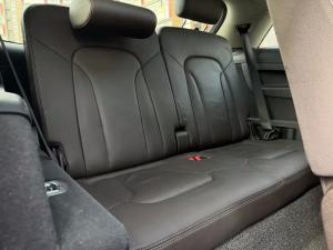 Pelēks Audi Q7 2007 Rīga, ar dzinēja tilpumu 3.00 L un nobraukumu 337 tūkst. km par 6290 €, foto 16 vietnē AUTOMOTO.COM.LV