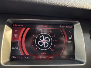 Pelēks Audi Q7 2007 Rīga, ar dzinēja tilpumu 3.00 L un nobraukumu 337 tūkst. km par 6290 €, foto 22 vietnē AUTOMOTO.COM.LV