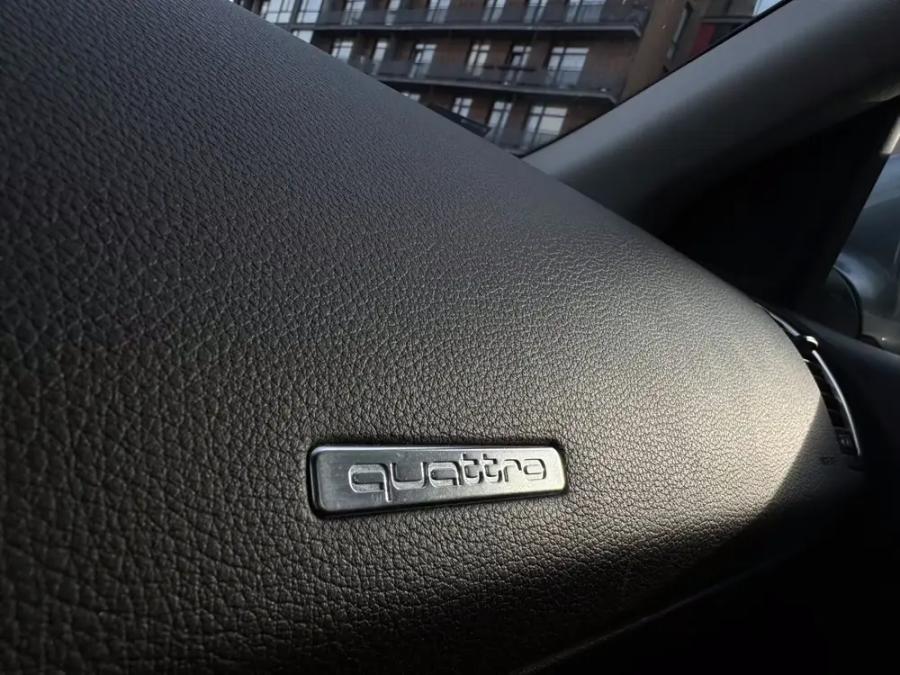 Pelēks Audi Q7 2007 Rīga, ar dzinēja tilpumu 3.00 L un nobraukumu 337 tūkst. km par 6290 €, foto 27 vietnē AUTOMOTO.COM.LV