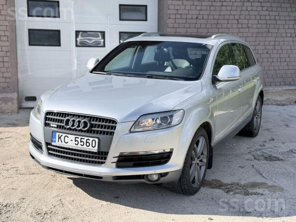 Grey Audi Q7 2007 in Valmiera, with an engine capacity of 3.00 L and mileage of 313 thousand km for 5895 €, photo 1 on AUTOMOTO.COM.LV