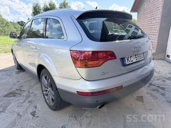 Grey Audi Q7 2007 in Valmiera, with an engine capacity of 3.00 L and mileage of 313 thousand km for 5895 €, photo 3 on AUTOMOTO.COM.LV