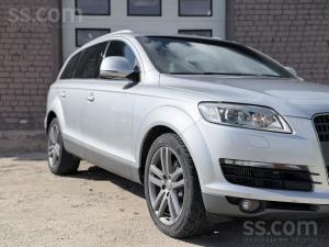 Grey Audi Q7 2007 in Valmiera, with an engine capacity of 3.00 L and mileage of 313 thousand km for 5895 €, photo 9 on AUTOMOTO.COM.LV