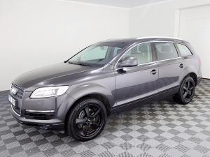 Pelēks Audi Q7 2007 Tallina, ar dzinēja tilpumu 3.00 L un nobraukumu 419 tūkst. km par 3299 €, foto 3 vietnē AUTOMOTO.COM.LV