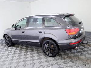 Pelēks Audi Q7 2007 Tallina, ar dzinēja tilpumu 3.00 L un nobraukumu 419 tūkst. km par 3299 €, foto 5 vietnē AUTOMOTO.COM.LV