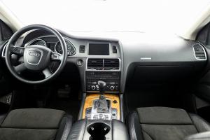 Pelēks Audi Q7 2007 Tallina, ar dzinēja tilpumu 3.00 L un nobraukumu 419 tūkst. km par 3299 €, foto 6 vietnē AUTOMOTO.COM.LV