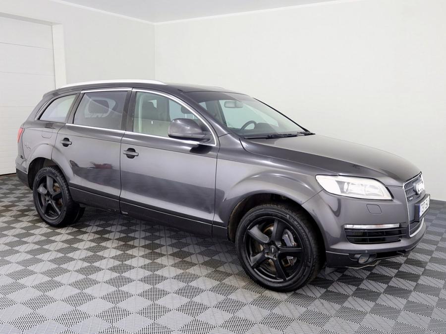 Pelēks Audi Q7 2007 Tallina, ar dzinēja tilpumu 3.00 L un nobraukumu 419 tūkst. km par 3299 €, foto 9 vietnē AUTOMOTO.COM.LV