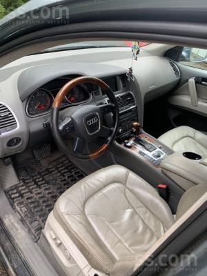 Pelēks Audi Q7 2007 Bauska, ar dzinēja tilpumu 3.00 L un nobraukumu 650 tūkst. km par 2995 €, foto 7 vietnē AUTOMOTO.COM.LV